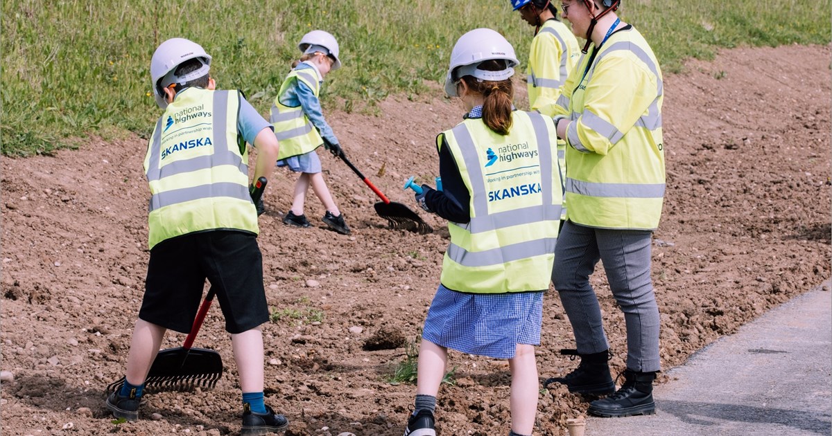 Flower power! Youngsters help brighten up new Skanska built A-road at ...